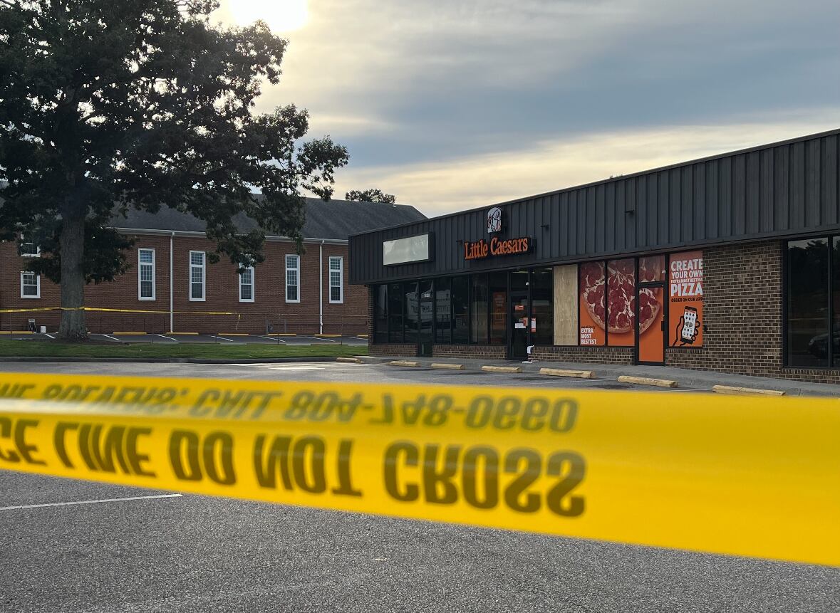 19-year-old Little Caesars employee arrested after injuring customer