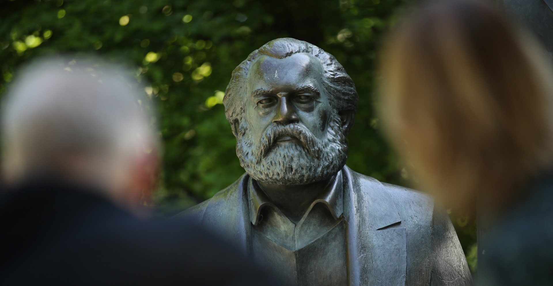 Socialism vs. capitalism: what's the difference?