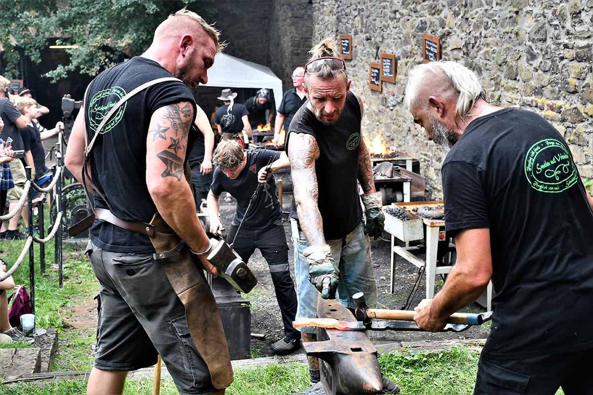 Helfštýn centrem ohnivého řemesla. Festival Hefaiston ukáže umění ...