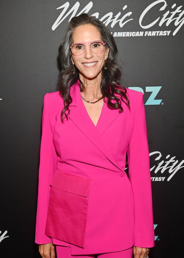 '80s star is unrecognizable on the red carpet following $720 million ...