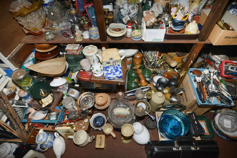 Half price sale in last few days before iconic Hastings Old Town shop ...