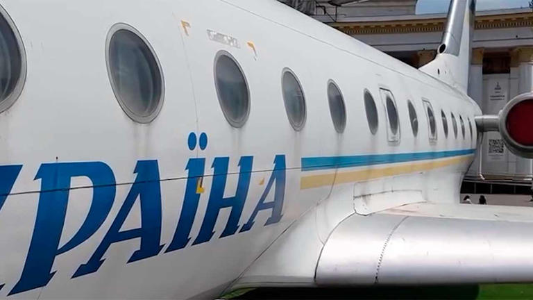 Kiadatlan videó mutatja be a legendás Tu-134 „Ukrajna” elnöki repülőgép ...