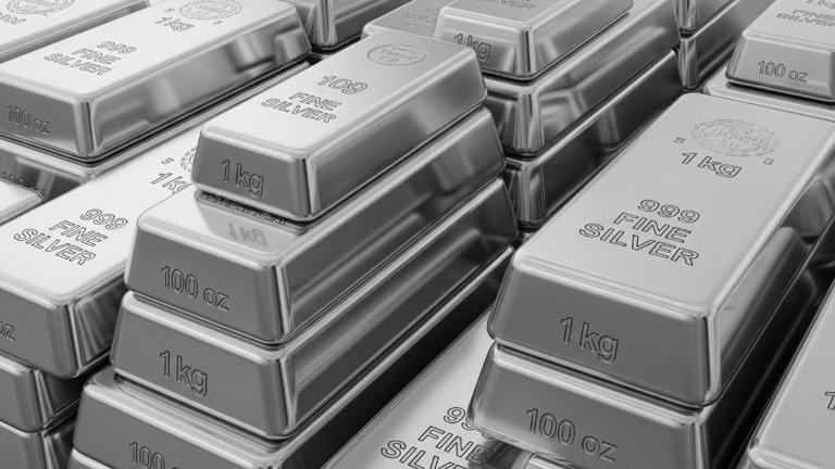 Harga Perak Hari Ini: Perbedaan Perak Murni dan Heritage Antam LM, Mana ...