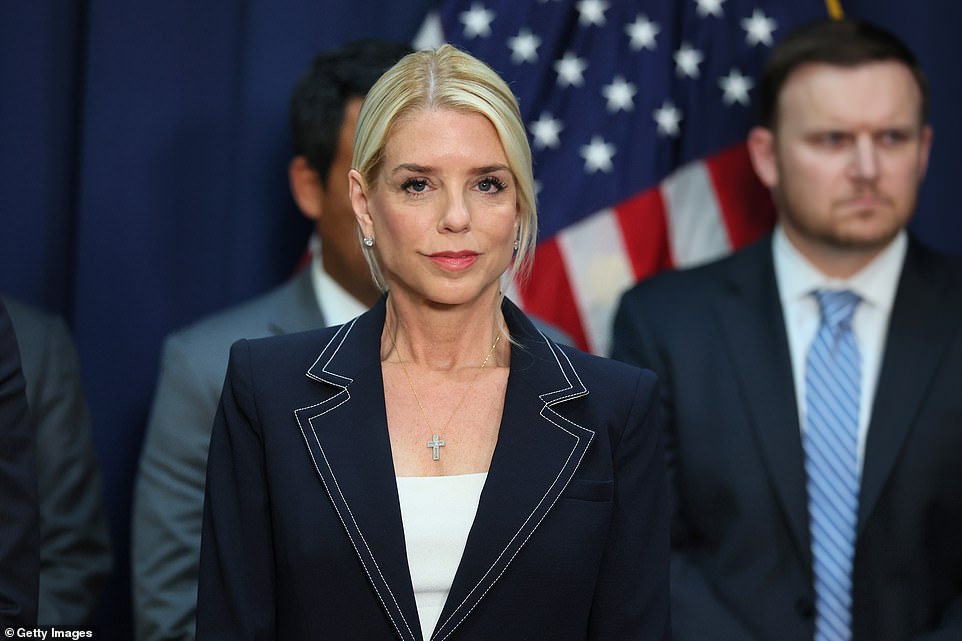 Trump's comment about Pam Bondi's looks goes viral