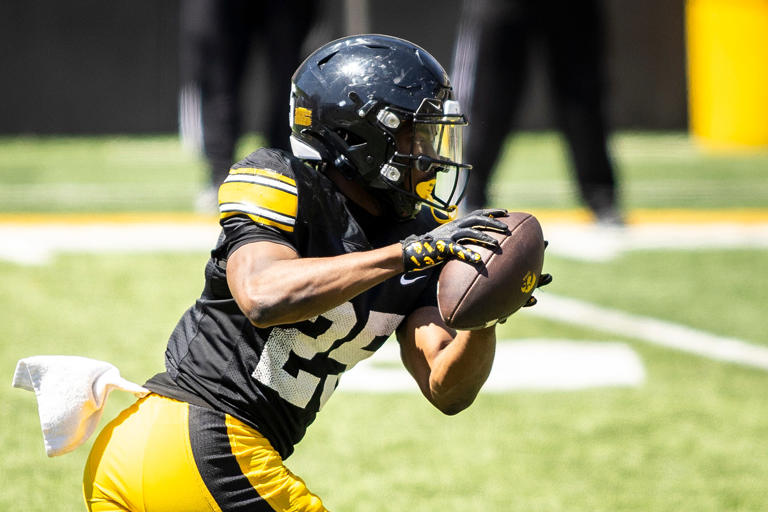 Iowa football divulges true freshman playing time approach