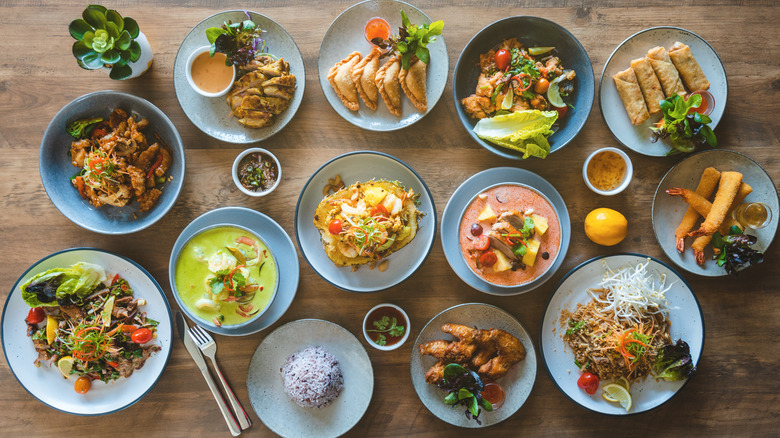 24 Essential Words And Phrases To Know At A Thai Restaurant