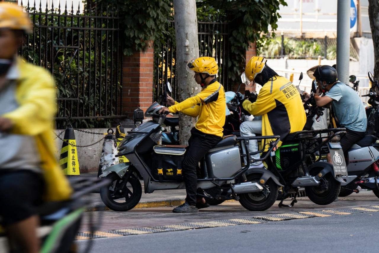 Meituan’s Profit Tumbles as Food-Delivery Price War Takes Toll