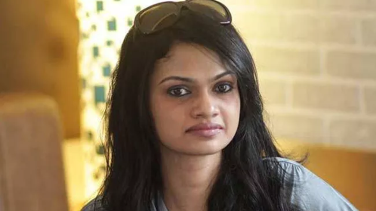 Singer Suchitra Makes Serious Allegations Against Fiance Of Fraud ...