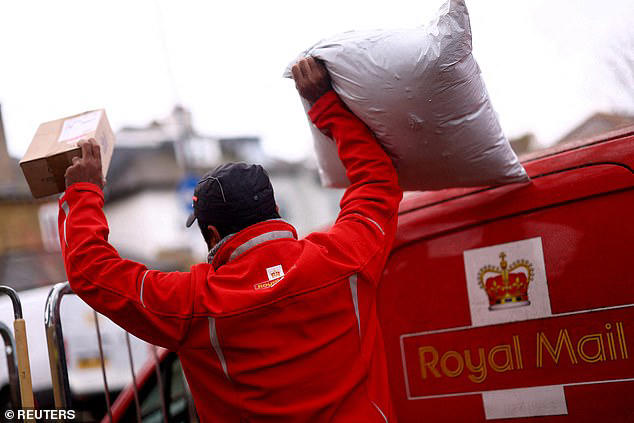 Royal Mail delivers postbox of the future: Solar-powered design will ...