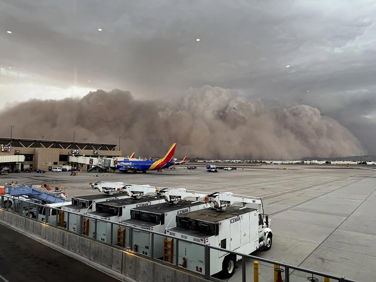 What to know about massive dust storms called haboobs in the US Southwest