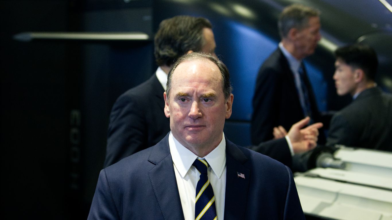 Navy secretary wants "maritime supremacy" from new office