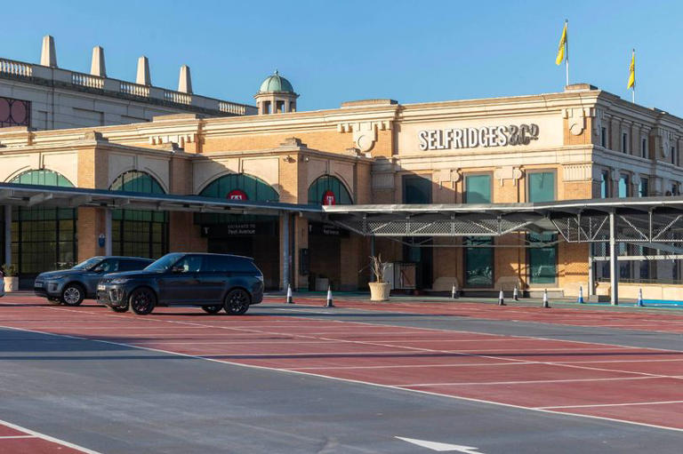 Trafford Centre announces parking change 'until further notice'