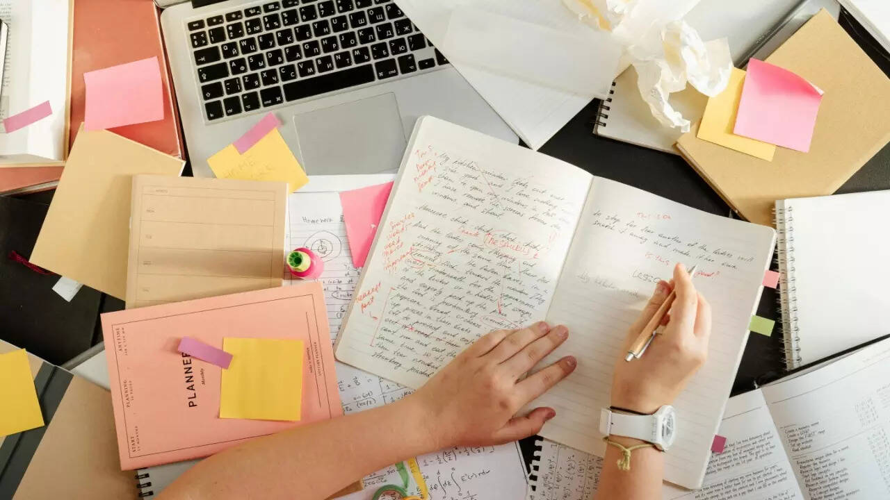 Morning vs night study: Which works better for teens?