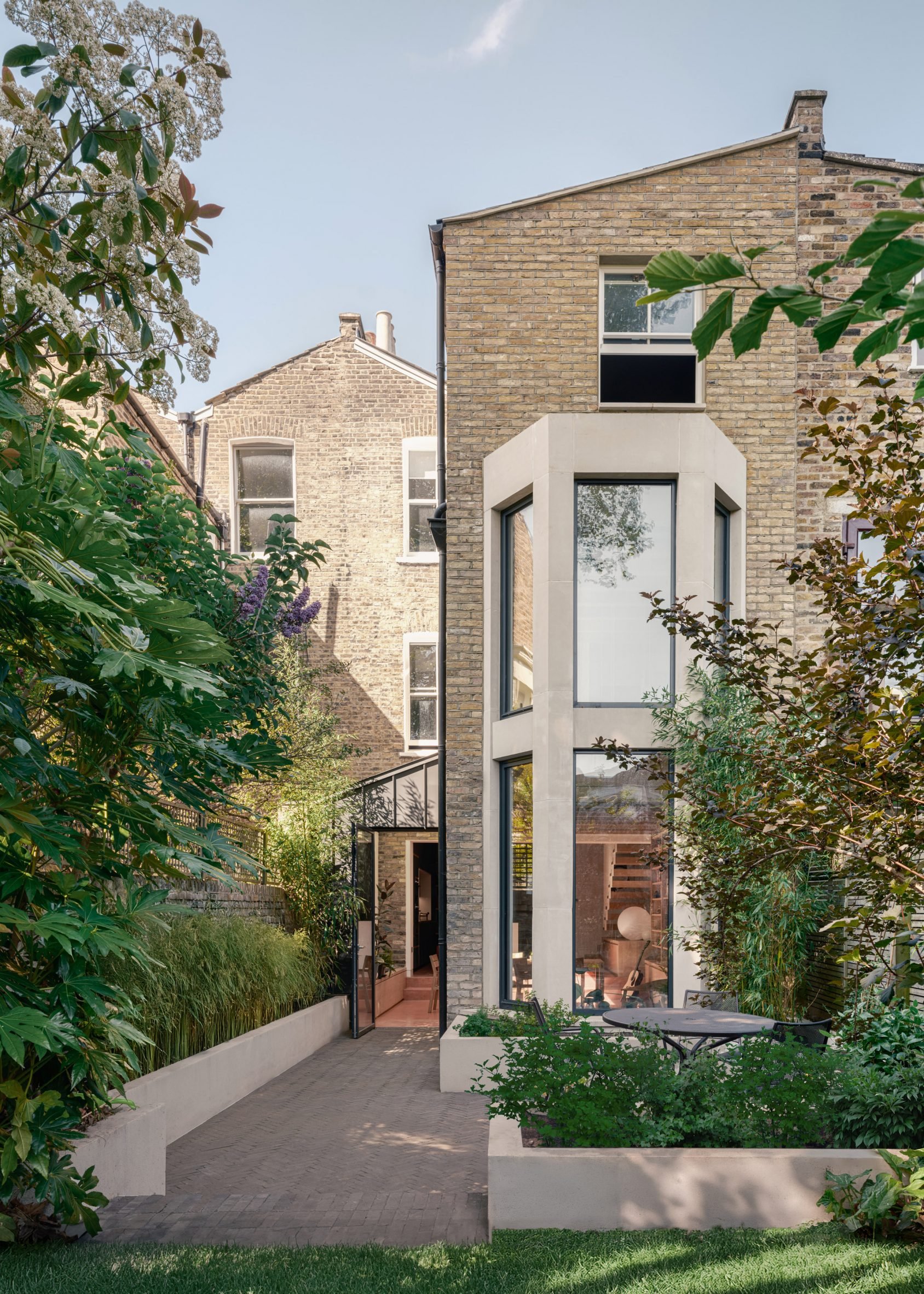 Material Works extends Hackney home into an oversized bay window