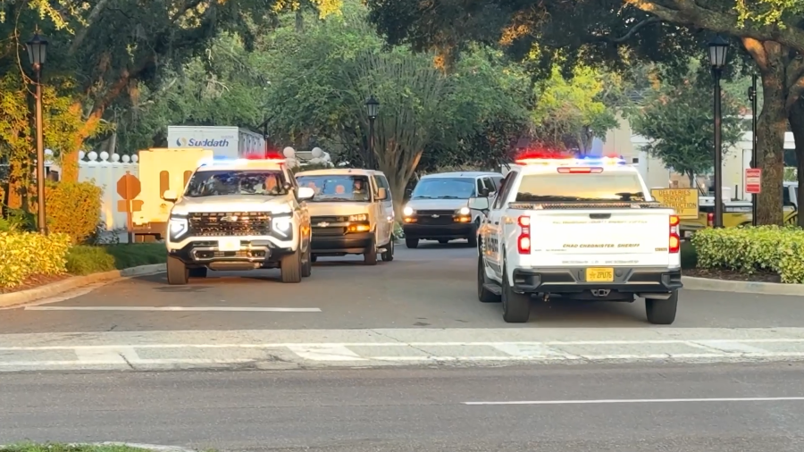 Residents in Tampa’s Avila neighborhood shocked by FBI raid connected ...