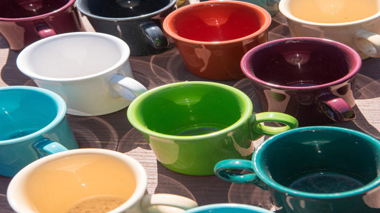 Repurpose An Old Thrift Store Mug To Keep Your Home Smelling Fresh ...
