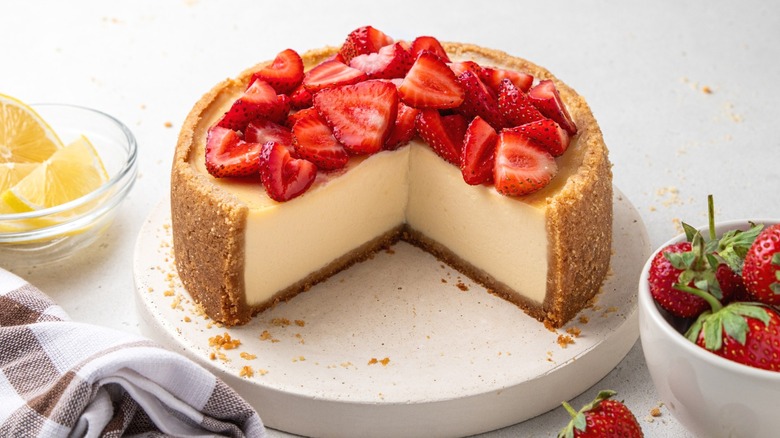 Why Your Cheesecake Is Cracking And How To Stop It