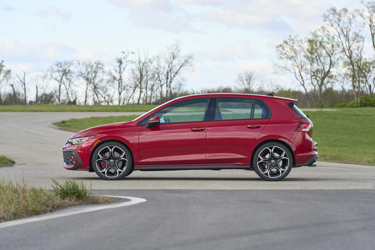Volkswagen Drops Spicy 2025 Golf GTI Lease Deal for September