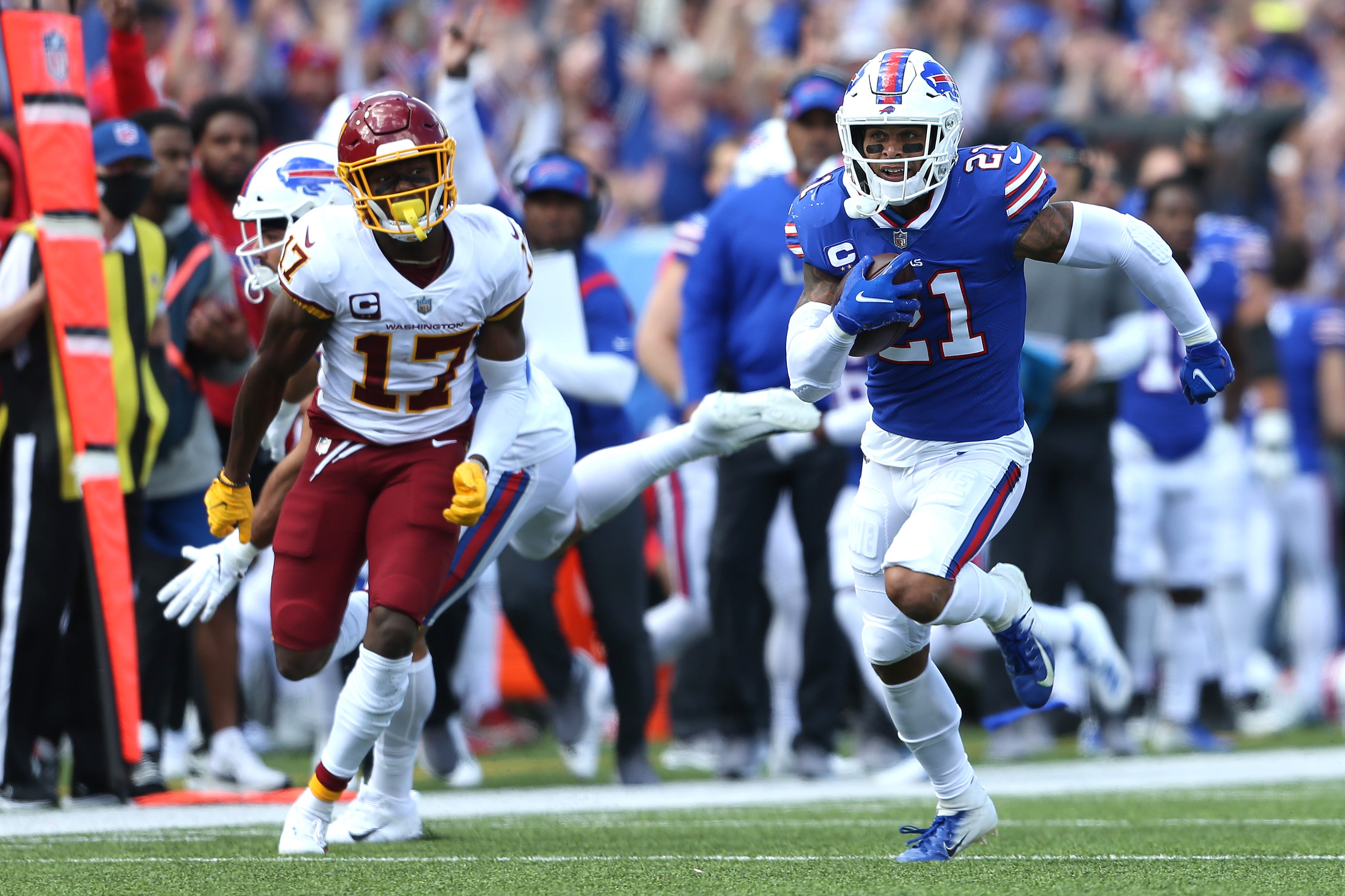 Jordan Poyer to re-sign with Bills in emotional reunion with Buffalo