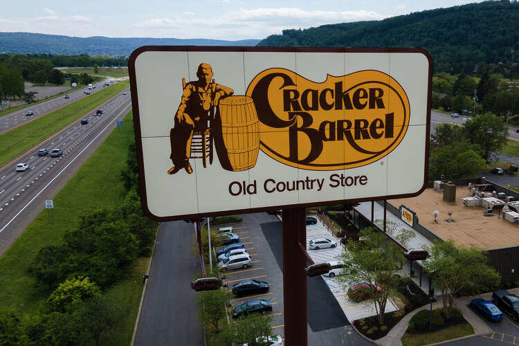 Cracker Barrel keeps ‘Old Timer' logo. What to know about the design ...