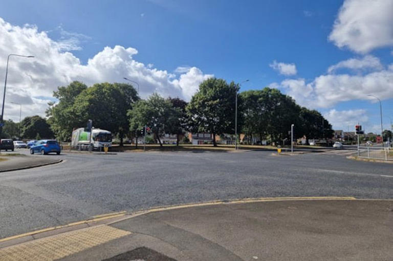 Eight weeks of road closures and temporary lights at Grimsby junction