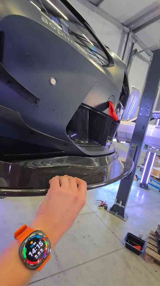 Pull Up Challenge on Vulcan Alpha Racecar Splitter