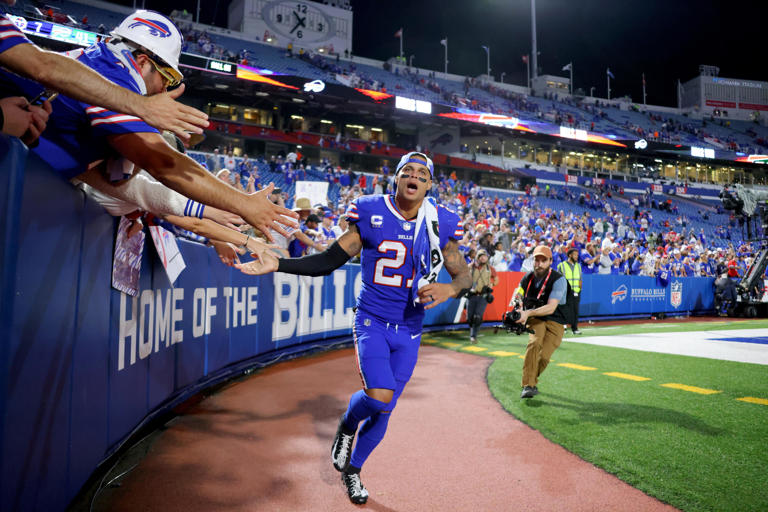 Jordan Poyer to re-sign with Bills in emotional reunion with Buffalo