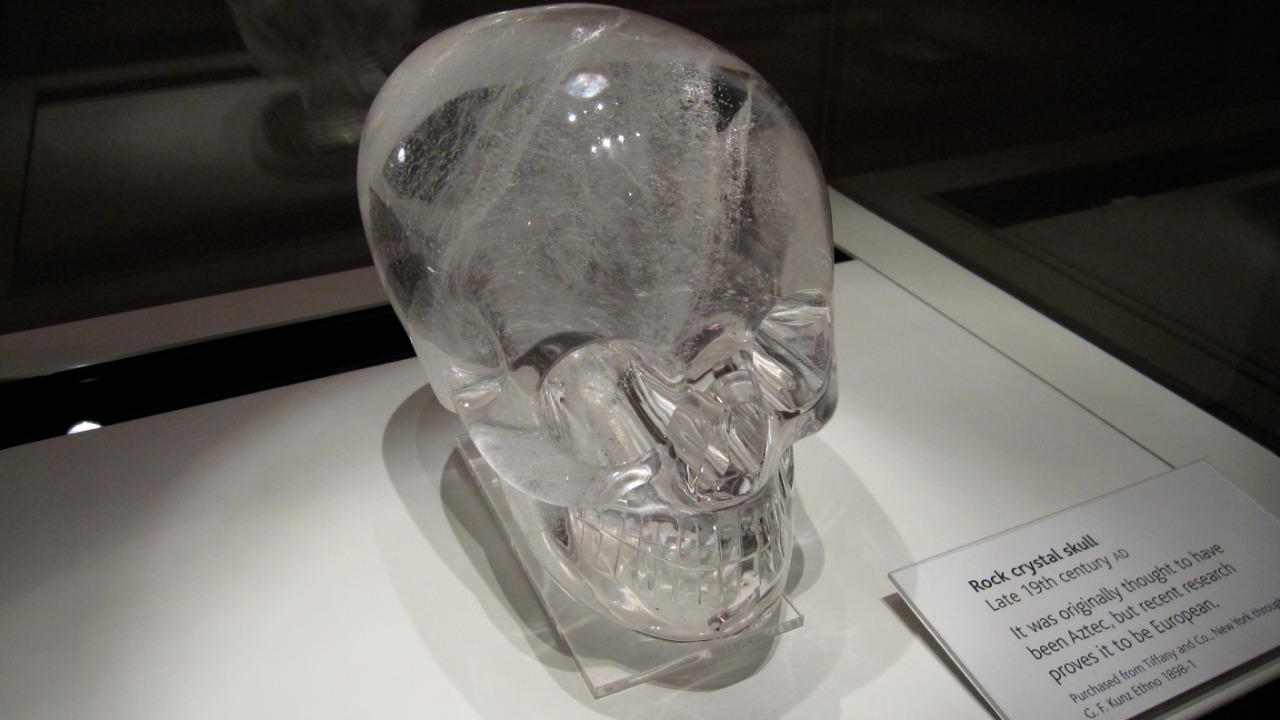 Archaeologists find crystal skulls of unknown origin