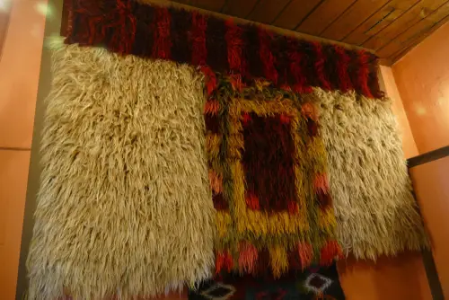 21 Real Estate Features That Buyers Secretly Laugh At During Tours