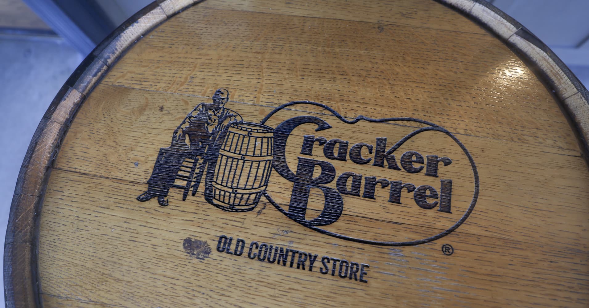 Cracker Barrel shares rise after restaurant chain gets rid of ...