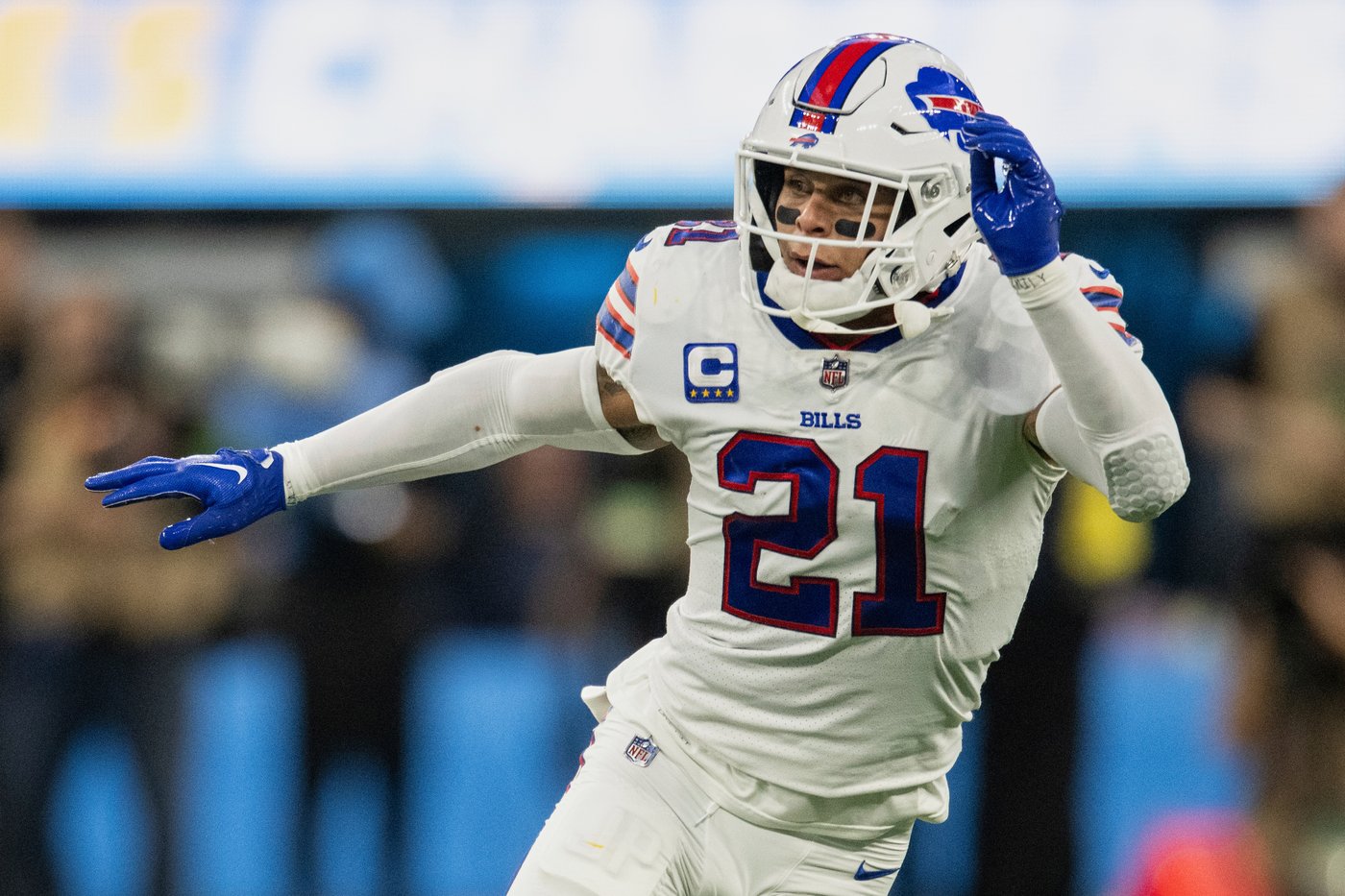 Safety Jordan Poyer happy to be in what he calls "home" by rejoining ...