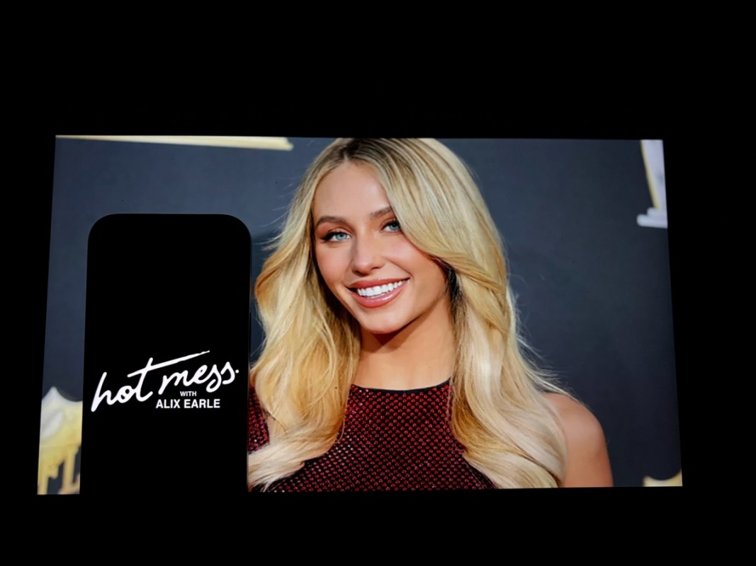 Alix Earle Treats Her Foster Pit Bull Mix to a Spa Day and It's Giving ...