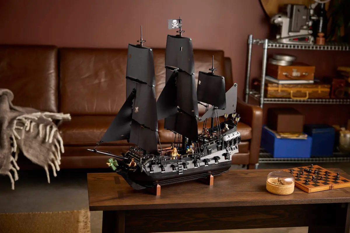 Lego Pirates of the Caribbean sets sail again