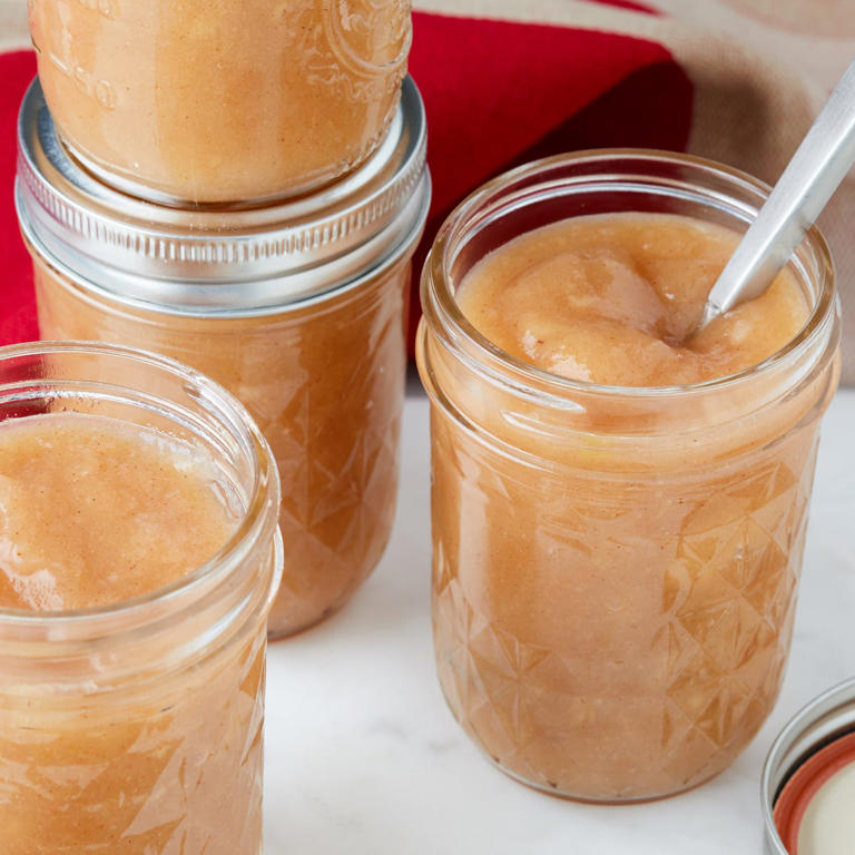 My Crockpot Applesauce Puts The Store-Bought Stuff To Shame