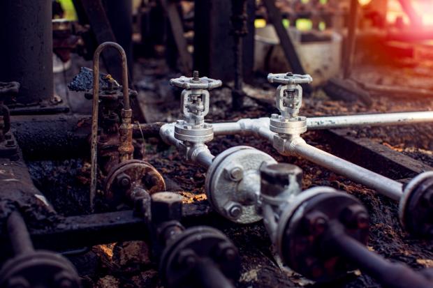 Burst pipe leaves Gwent residents facing low pressure and water disruptions