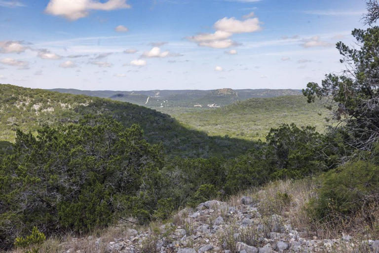 Texas expands state parks with 1,720 acres of Hill Country wilderness