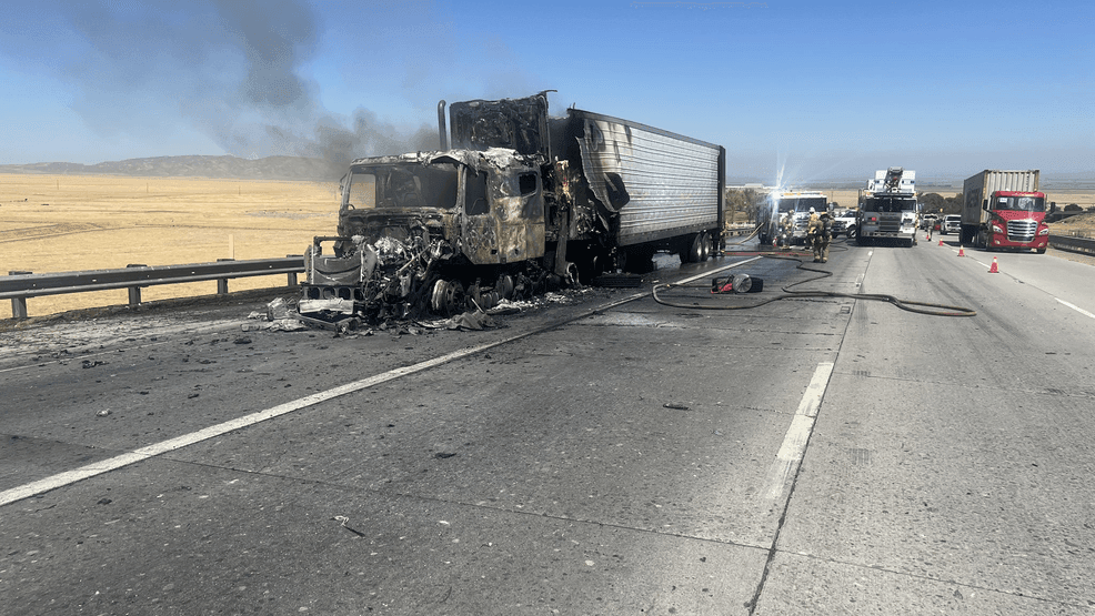 Two southbound I-5 lanes opens near Grapevine after semi-truck fire