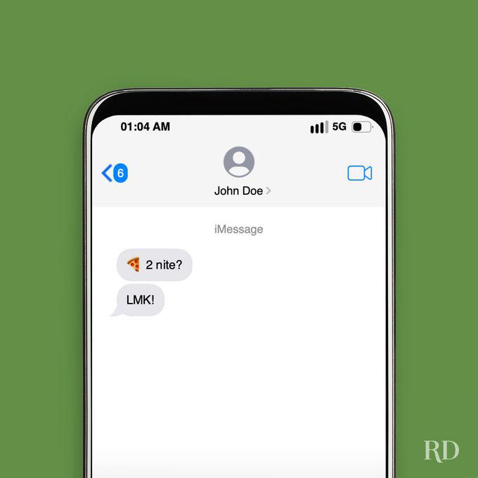 15 Texting Etiquette Rules You’re Probably Ignoring—But Really Shouldn’t