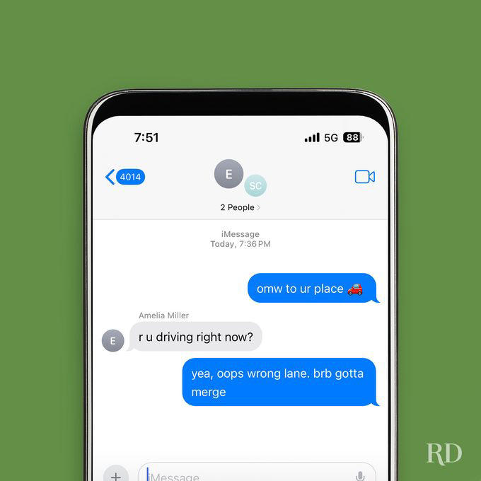 15 Texting Etiquette Rules You’re Probably Ignoring—But Really Shouldn’t