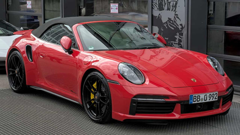 Top 10 Porsche models ranked by performance