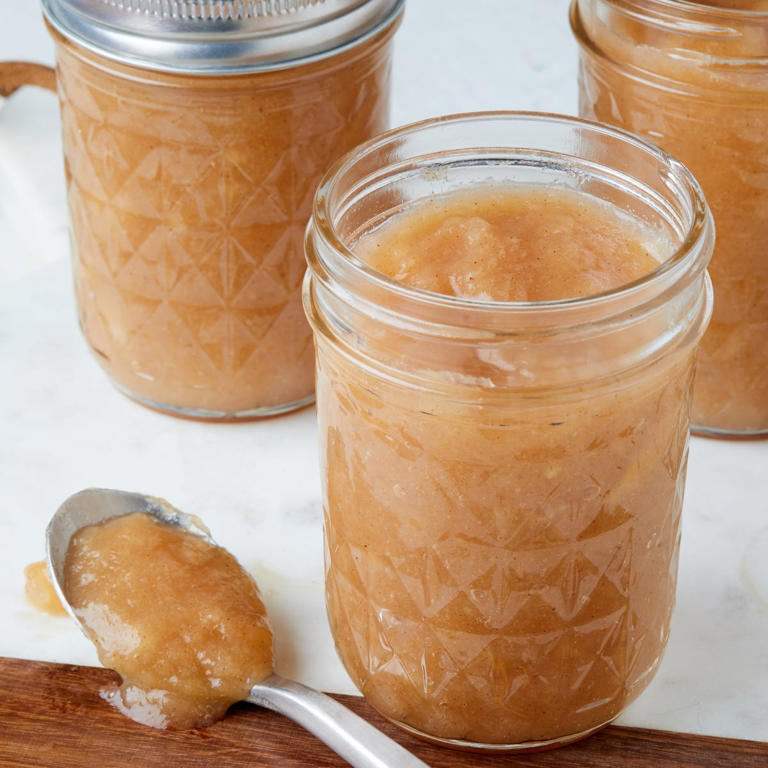 My Crockpot Applesauce Puts The Store-Bought Stuff To Shame