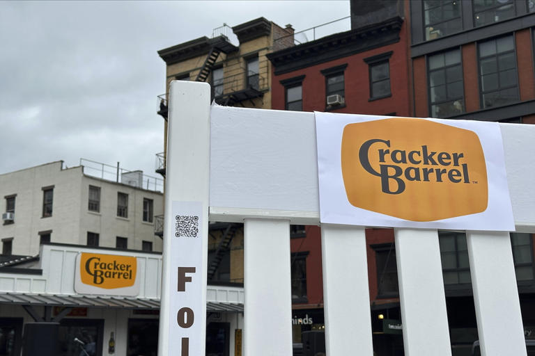 Cracker Barrel had good reasons to rebrand. But after its new logo ...