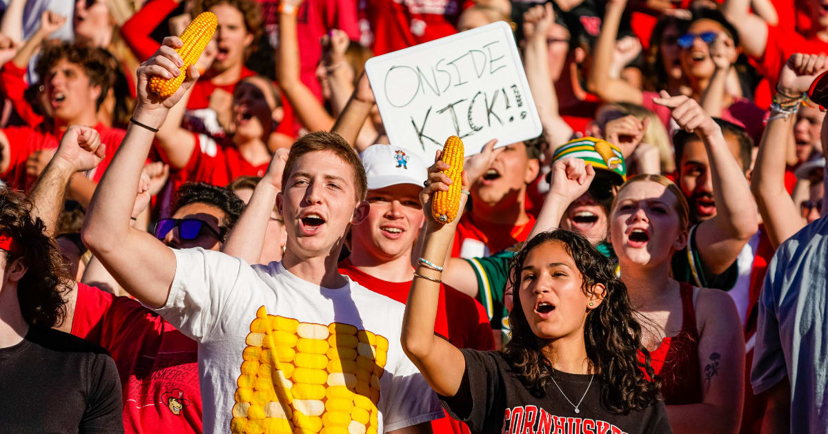 Nebraska fans roast first look at Huskers’ end zone for Cincinnati game ...