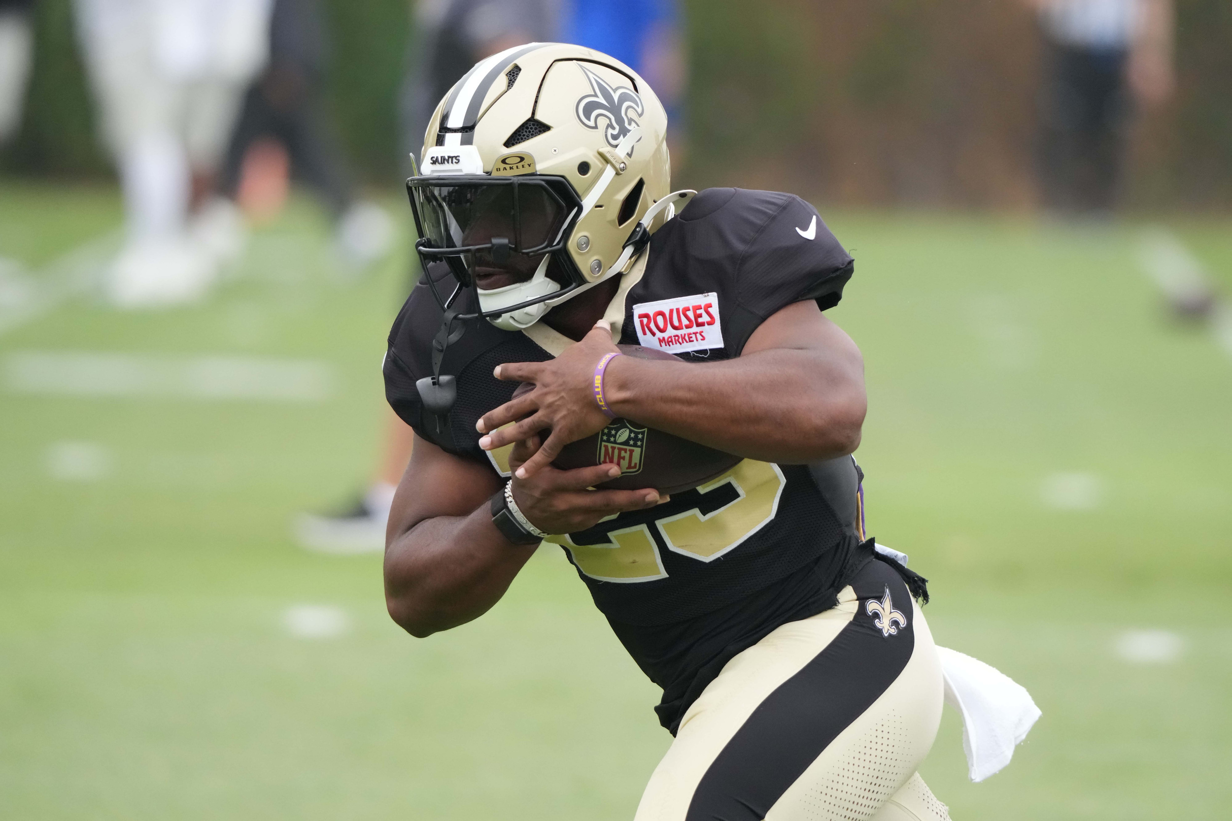 Chiefs Signing 14 To Practice Squad