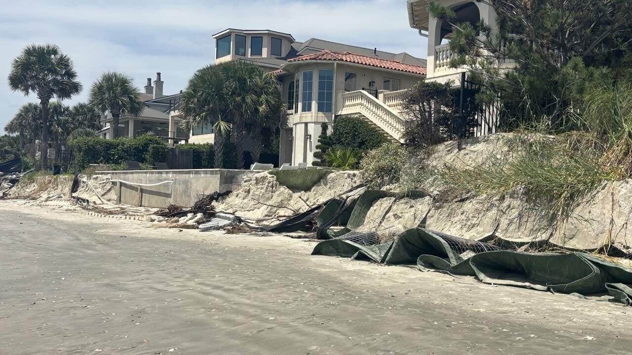 Isle of Palms to deploy sandbags after Hurricane Erin impacts