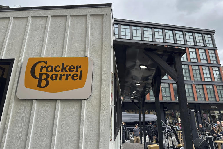 Cracker Barrel had good reasons to rebrand. But after its new logo ...