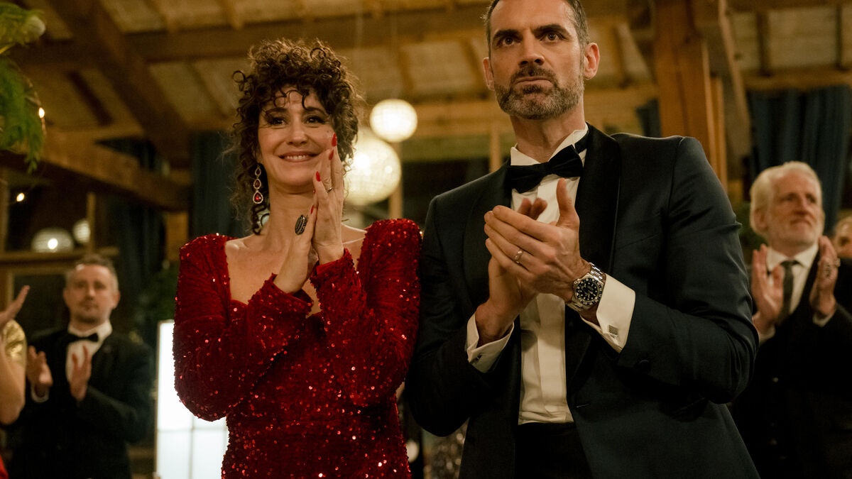 « Dans de beaux draps » : une comédie jubilatoire sur le déclassement ...