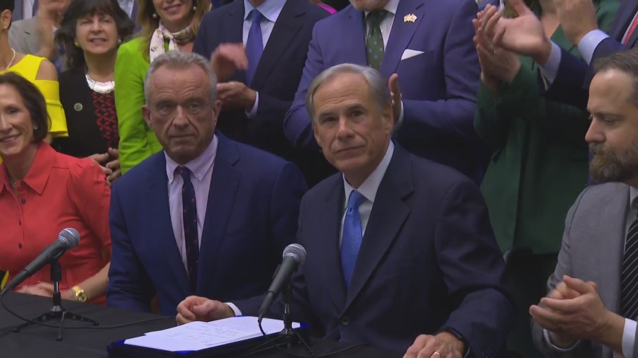 RFK Jr. visits Texas, celebrates signing of MAHA legislation with Abbott