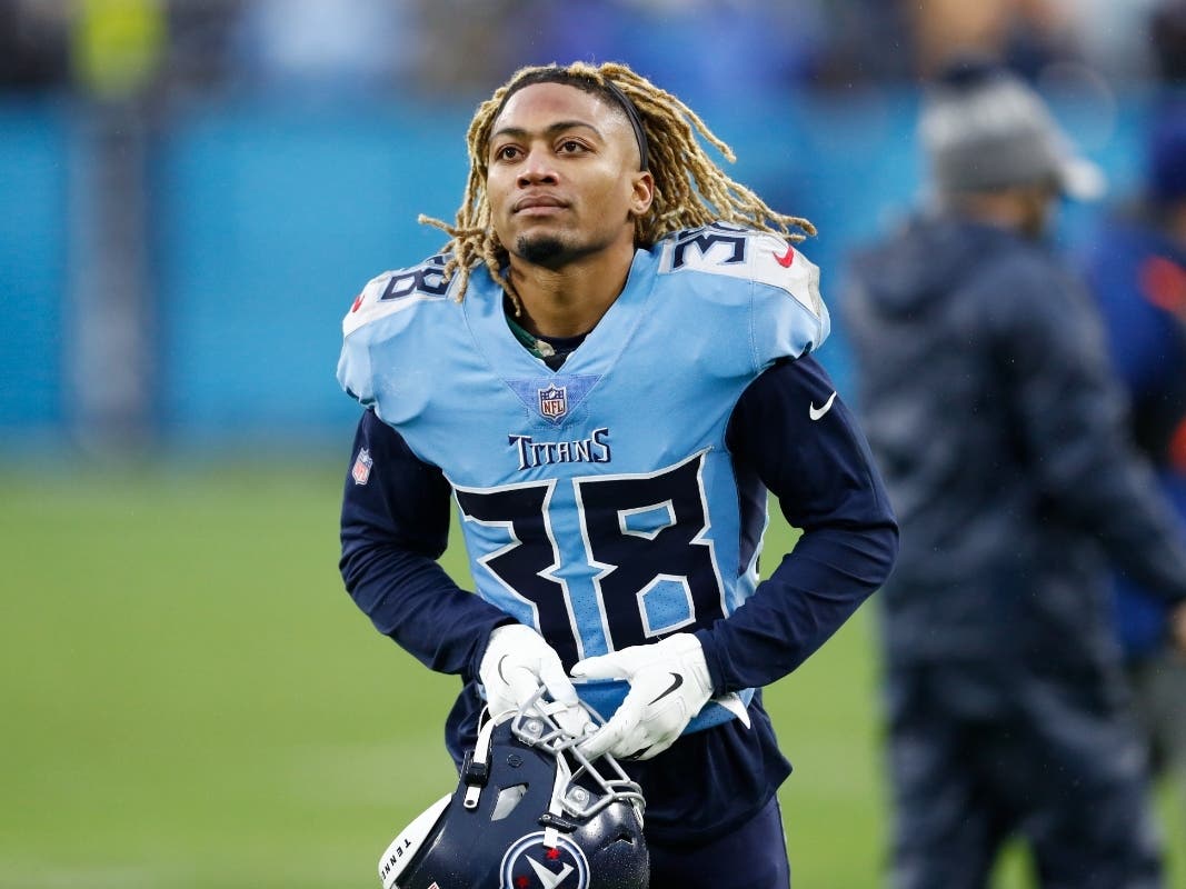 Ex-NFL Star Arrested On Fraud Charges In GA, Wanted In Canada