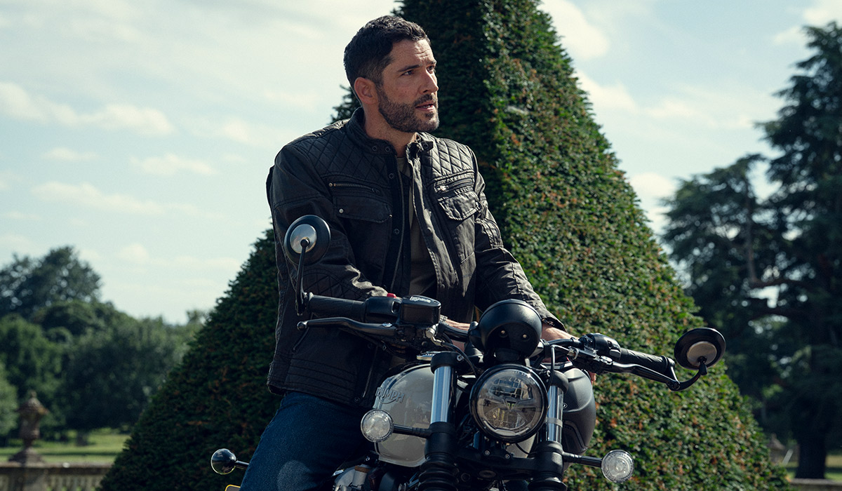 What to know about Thursday Murder Club hunk Tom Ellis from famous ex ...